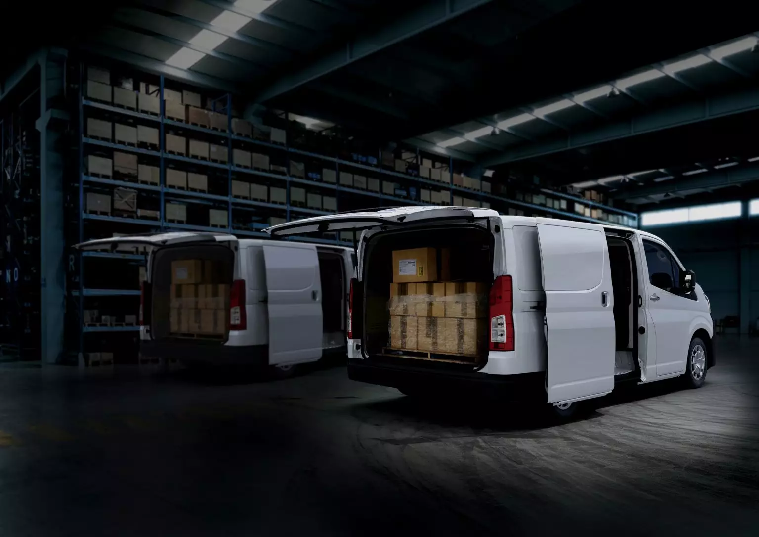 How to Choose the Right Commercial Van for Your Business | Hertz UAE