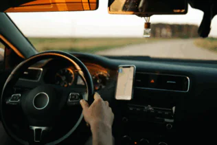 2026 Ramadan Driving Tips in the UAE | Hertz UAE